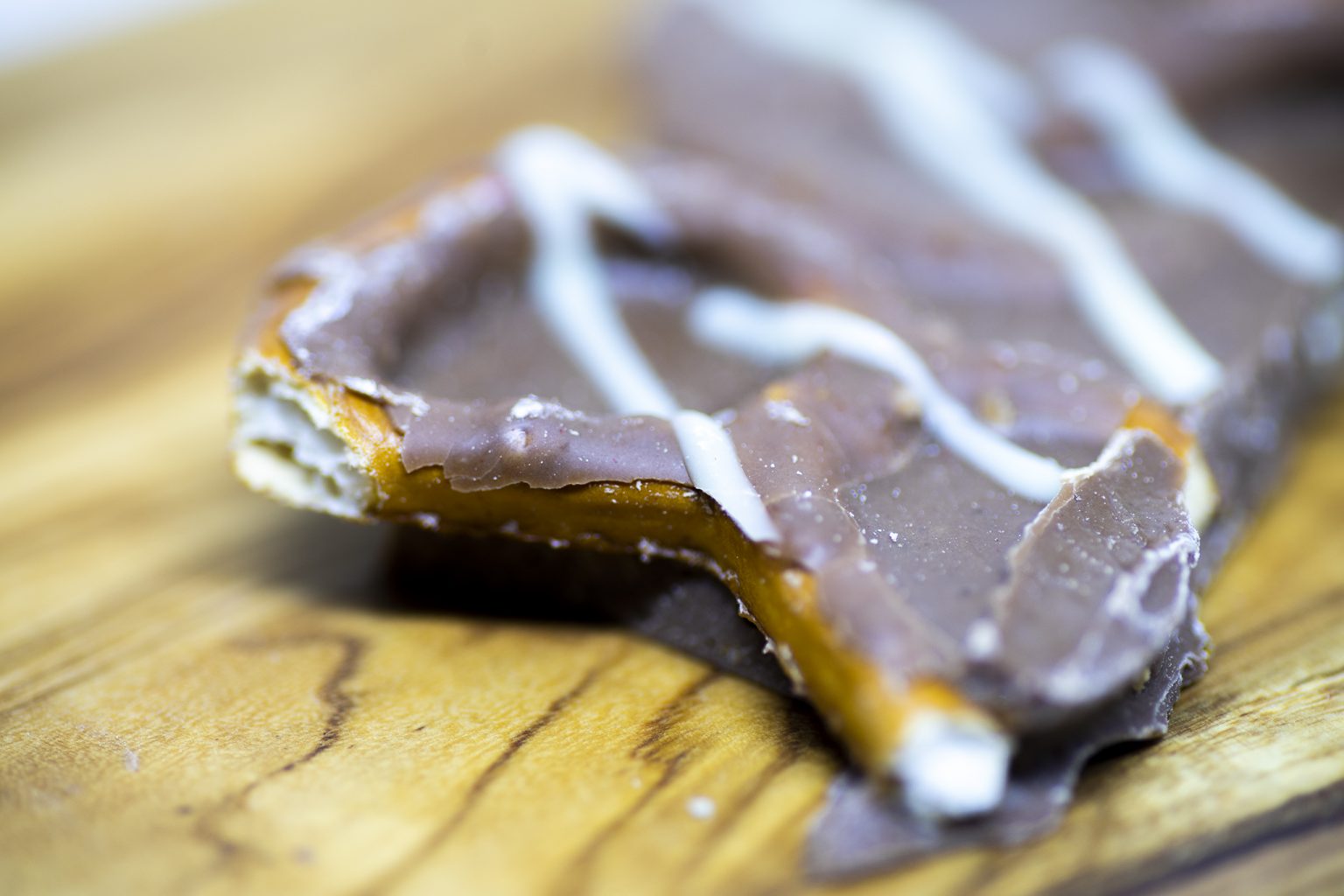 バレンタイン限定KOBE CHOCO「BUDDY CHOCOLATE ミックス缶」 | 旅カメラ